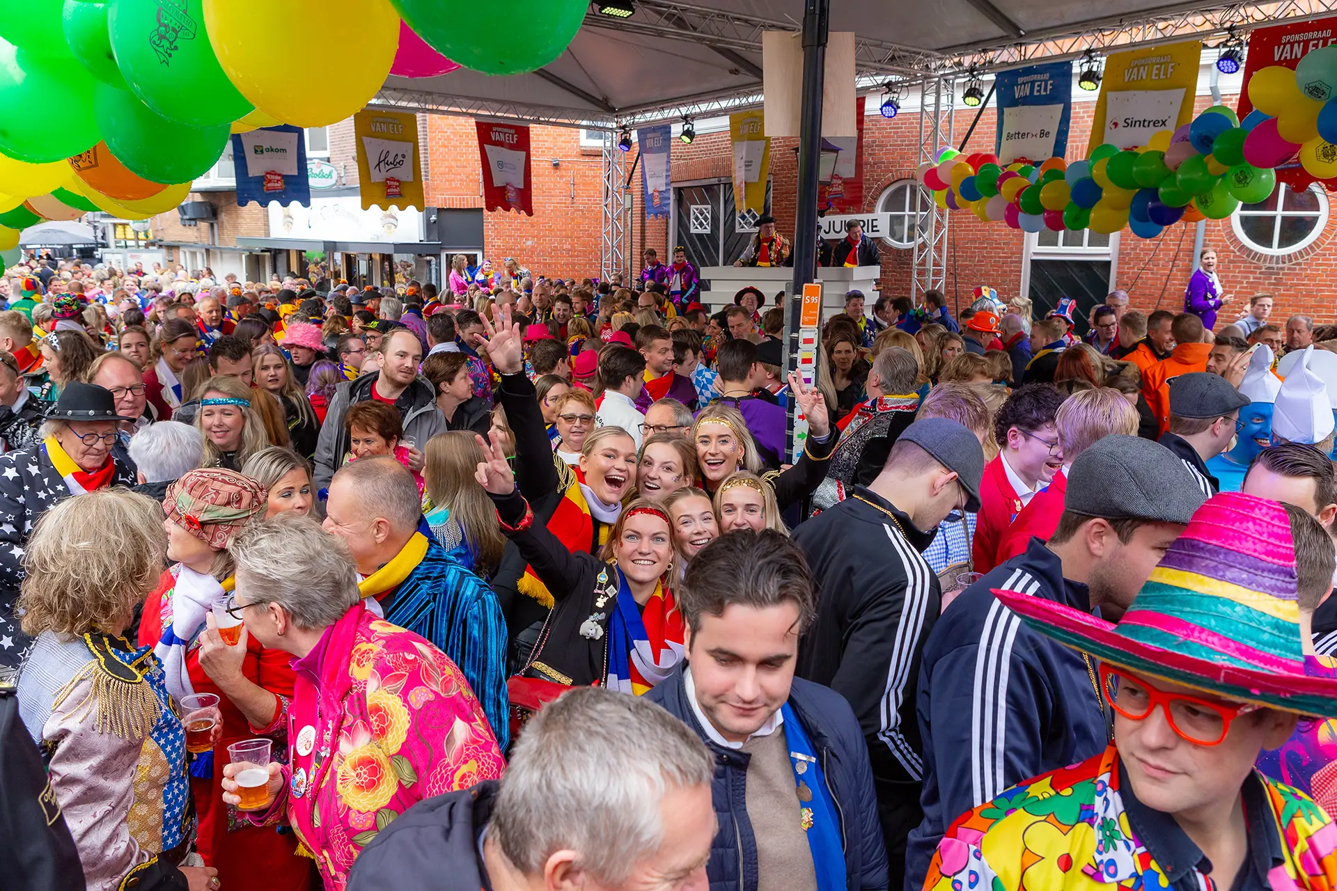 Officiële website De Twentse Elfde van de Elfde!